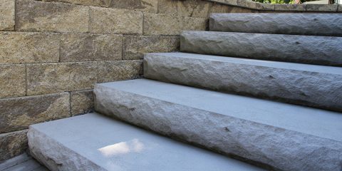 Rockface Steps | Nicolock